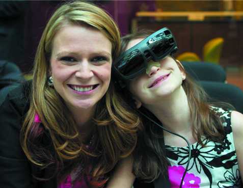 eSight Enhances and Maximizes Remaining Sight - Vision Forward